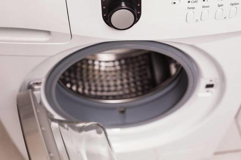 How to Get Mould Off a Washing Machine's Rubber Seal
