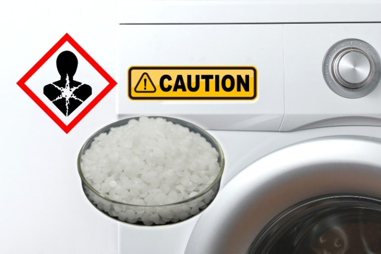 How to Use Caustic Soda to Clean a Washing Machine