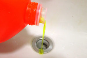 Can You Pour Oil Down the Sink?