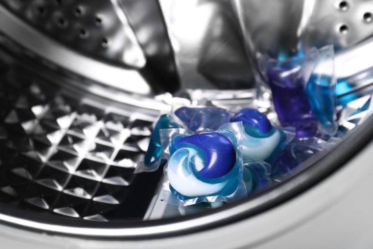 Powder, Pods, Liquid, or Sheets – What's the Best Type of Laundry ...