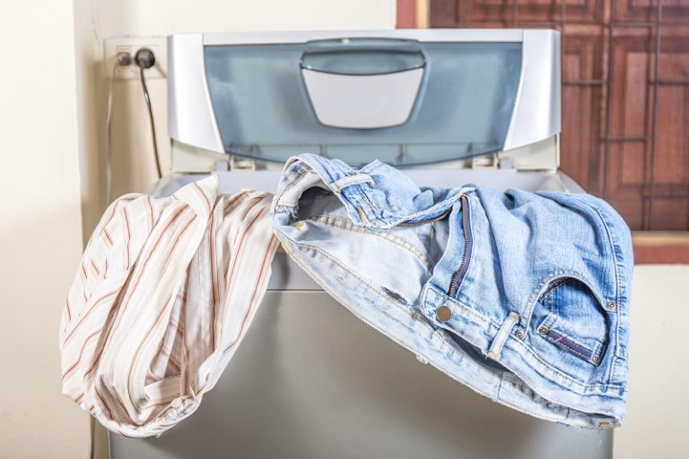 Why Your Clothes Look Old After Washing