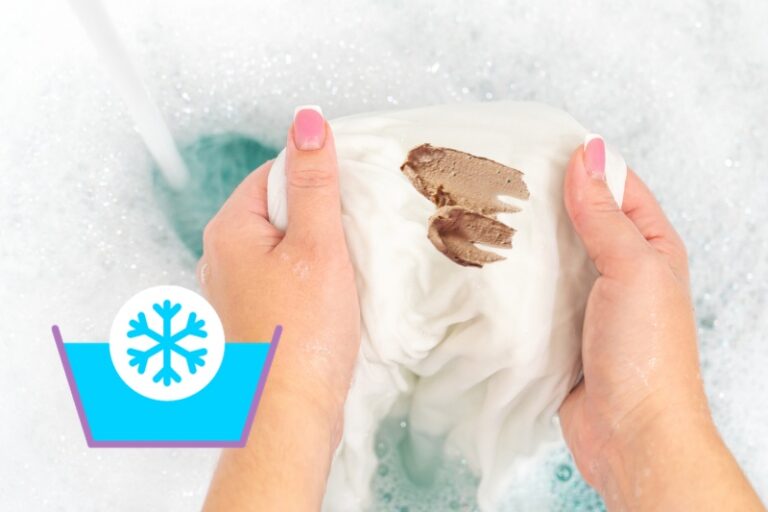 How to Remove Clay from Clothes