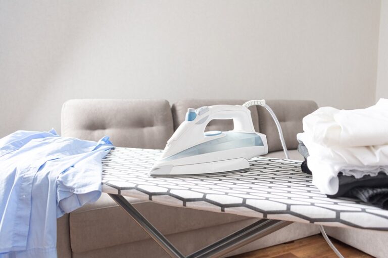 How to Use an Ironing Board
