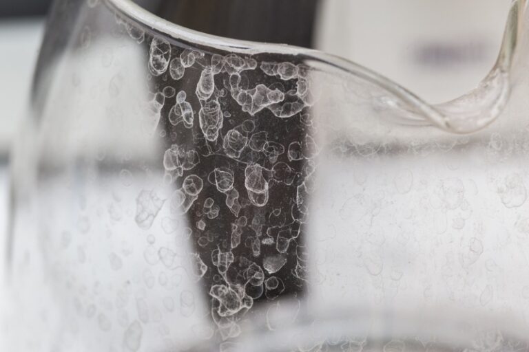 How to Get Water Marks off Glass