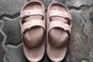 How to Wash Slippers