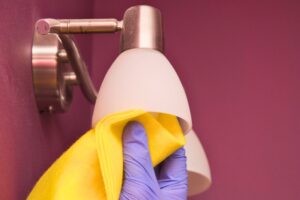 How to Clean a Lampshade