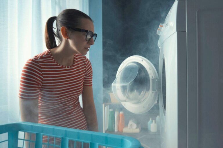 What Causes Lights to Flash on a Washing Machine?