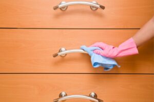 How to Stop Clothes Smelling Musty in Drawers